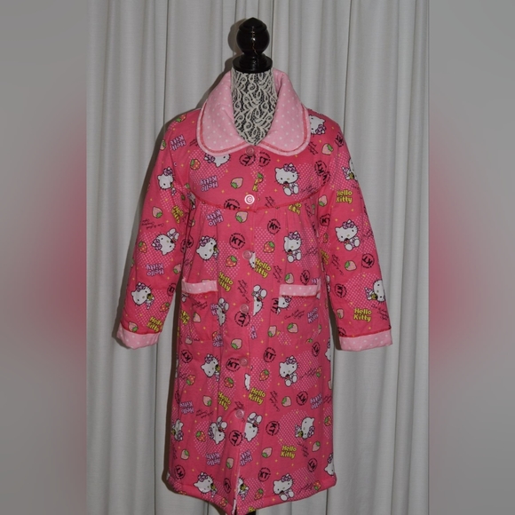 Hello Kitty | Other | Robe Hello Kitty Samrio License 976 212 Sanrio Co ...